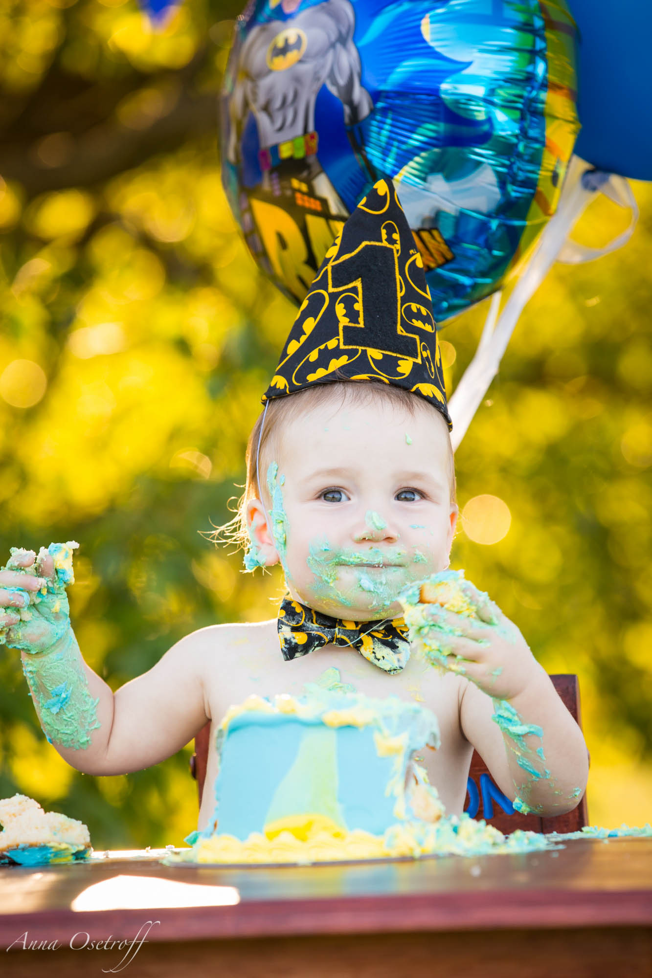Jackson's Batman Cake Smash - Brisbane Event Photographer